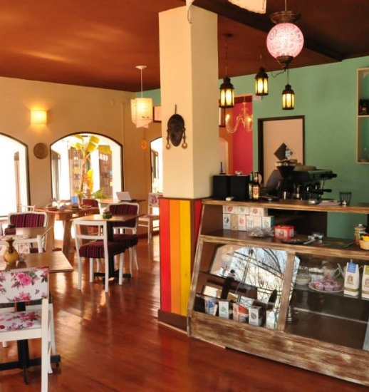 Café Pendiente **Recargado** | BitON | Branding & Marketing Digital